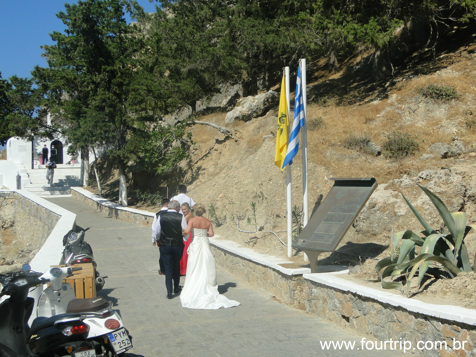 LINDOS NA ILHA DE RODES, GRÉCIA | Fourtrip