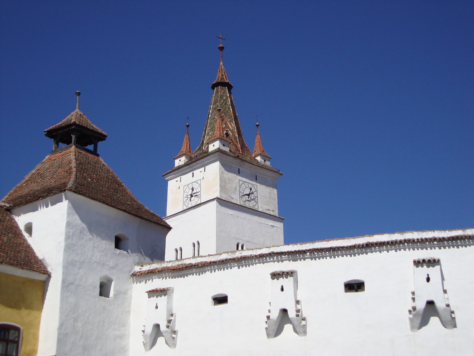 TUDOR PHOTO BLOG: Harman - Biserica Fortificata,judetul Brasov ...