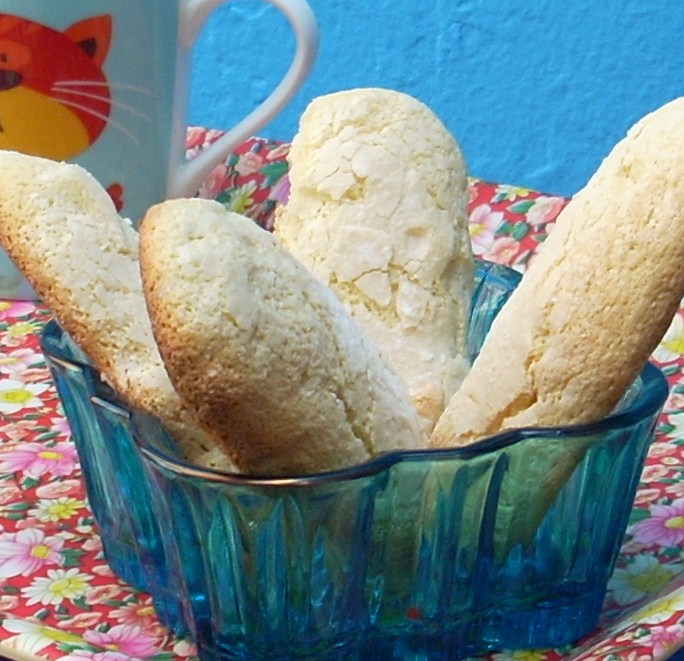 Dulce Isis: Bizcotelas