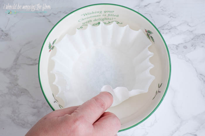 How to Properly Store Holiday Dinnerware | i should be mopping the floor