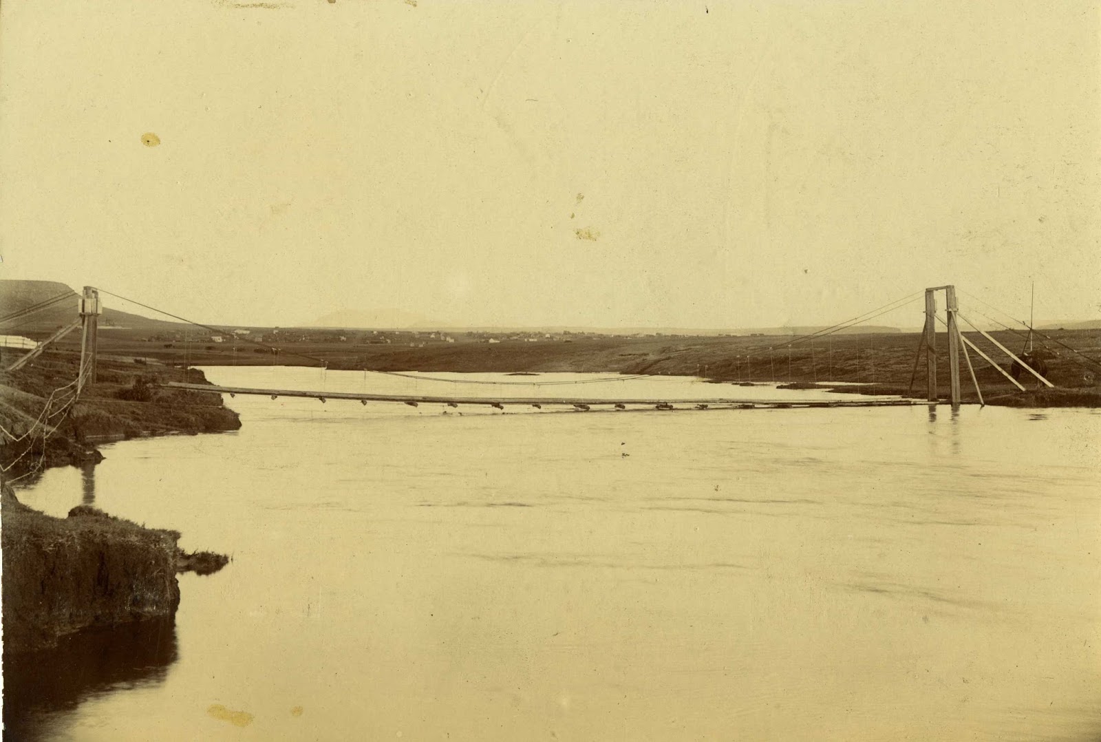 Kameel Huise Tussen Spore : Hamilton Bridge in Harrismith