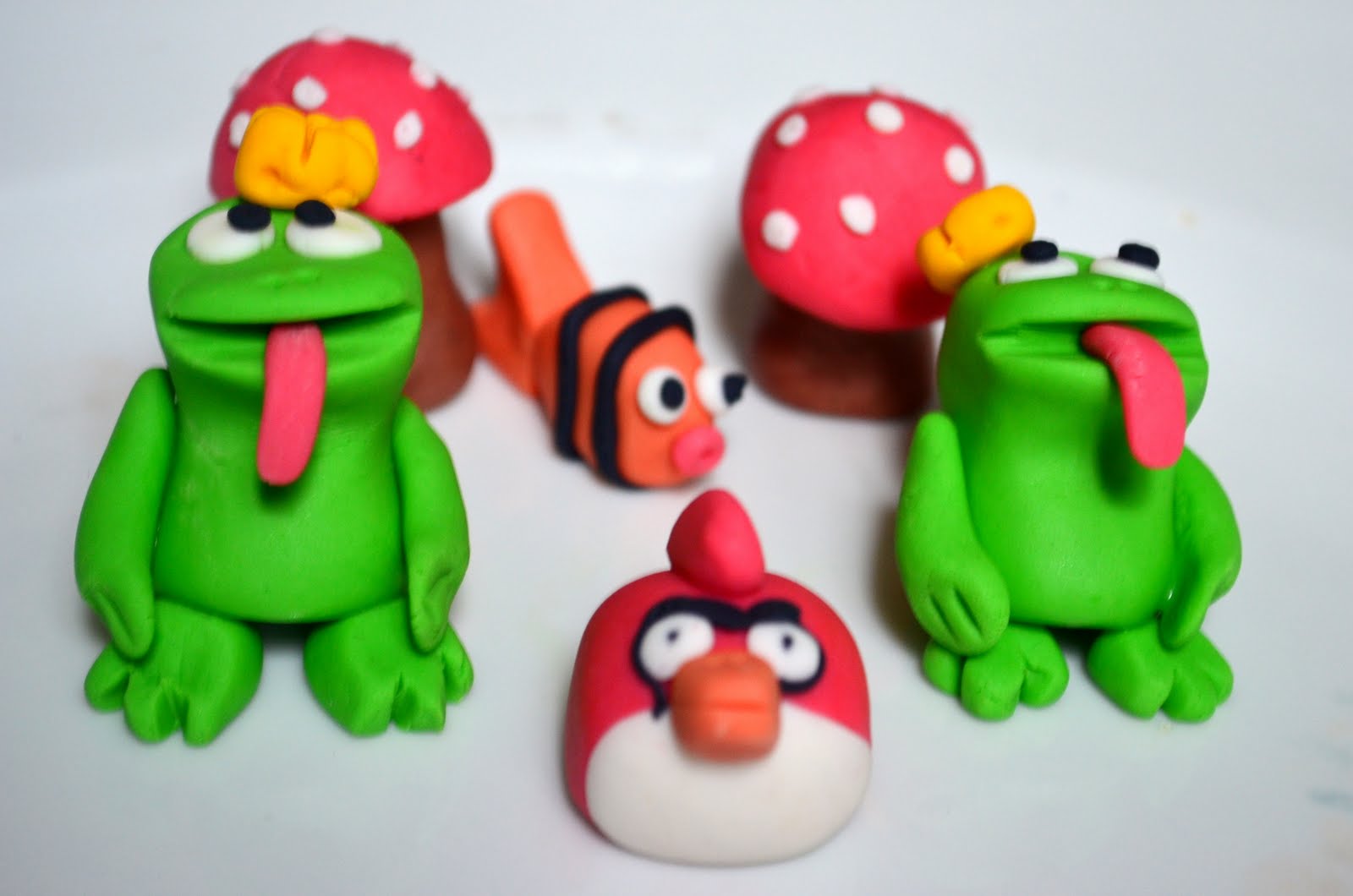 Vanilla Pastry: Fondant Cartoon Characters