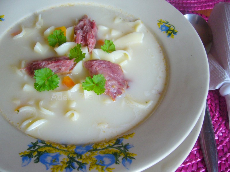 Adela Zilahi: Ciorba de ,, lascute,, cu afumatura