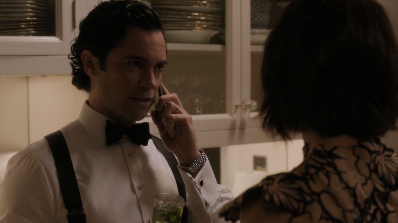 Cool movie screenshots: Danny Pino as Luke Healy in BrainDead