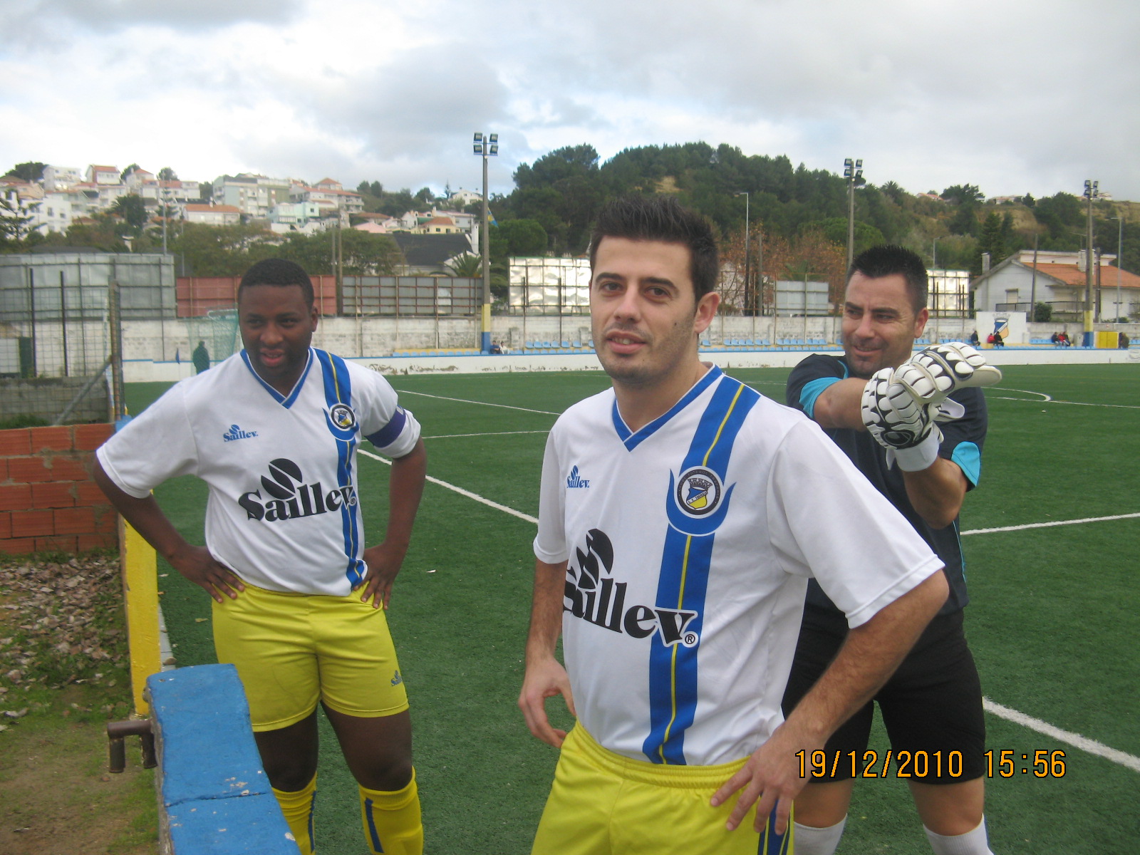 CLUBE FUTEBOL TRAFARIA 2010-2011: TIAGO ROQUE - DEFESA