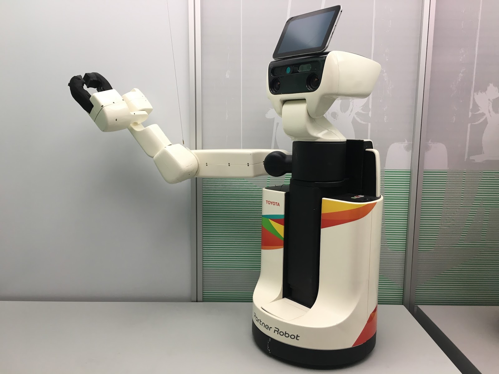 fredbutlerstyle: Monday 20th March: "ROBOTS" at The Science Museum