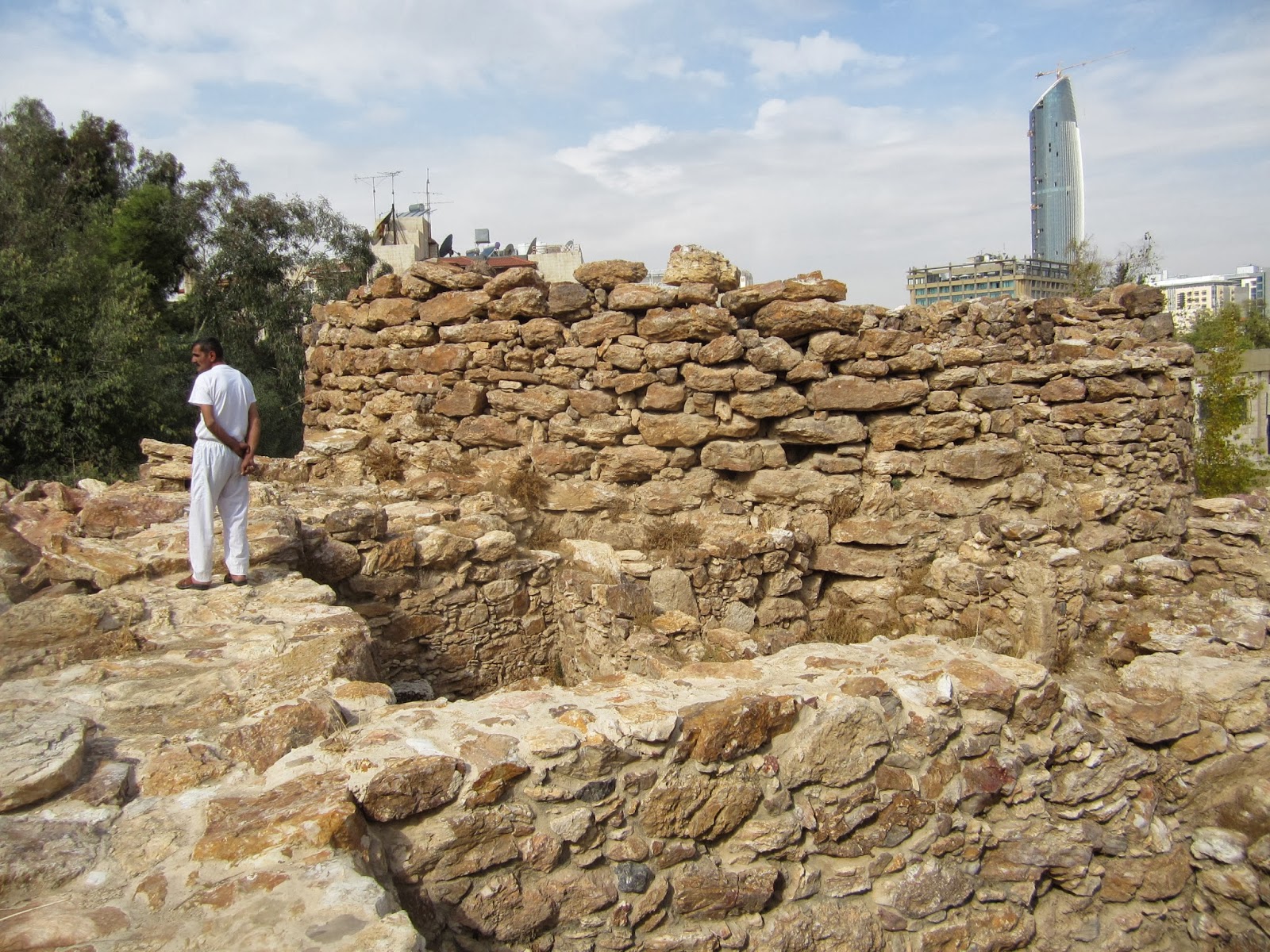 Walking Ancient Paths: Rujm al-Malfouf