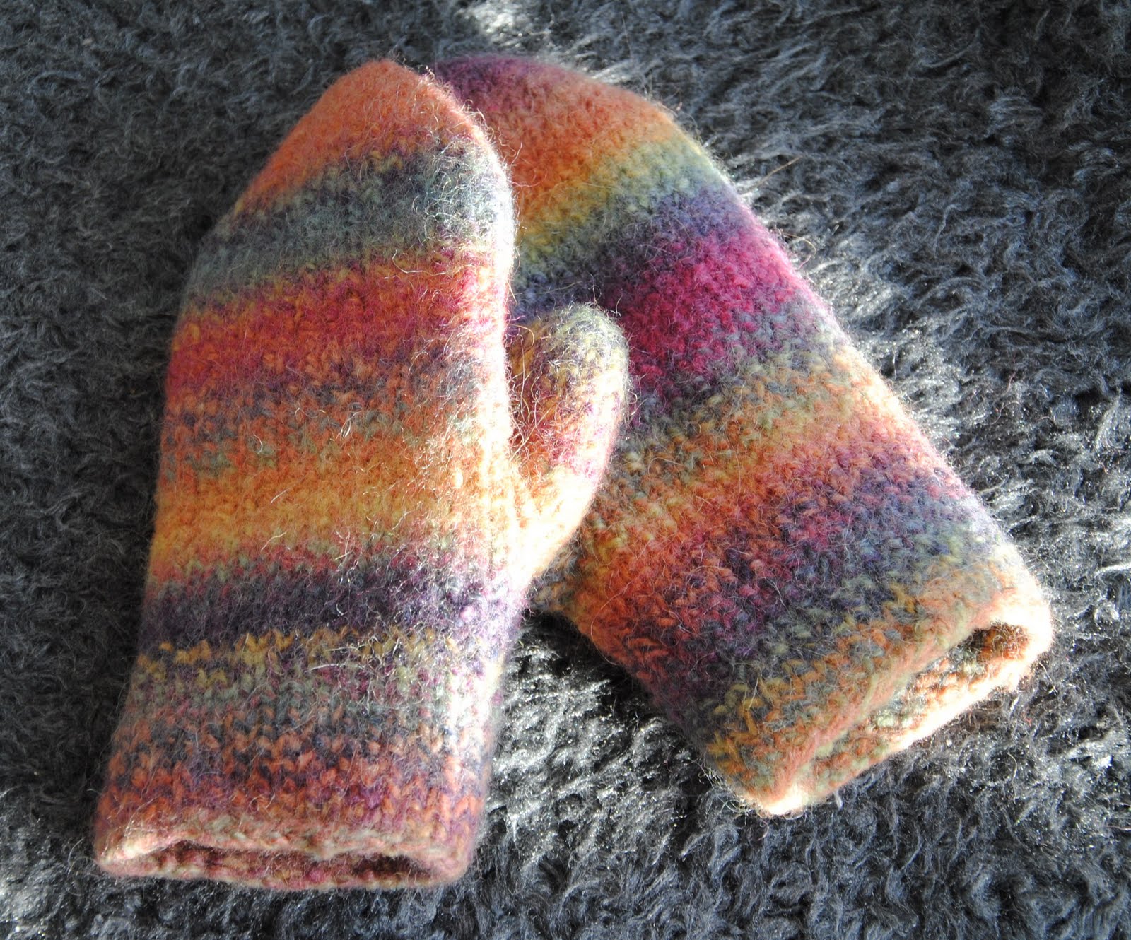 I Det Blå Huset: Tovade vantar....