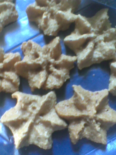 ALL i WANNA DO is BAKE!: Pasalubong from Bohol: Peanut Kisses & Star ...
