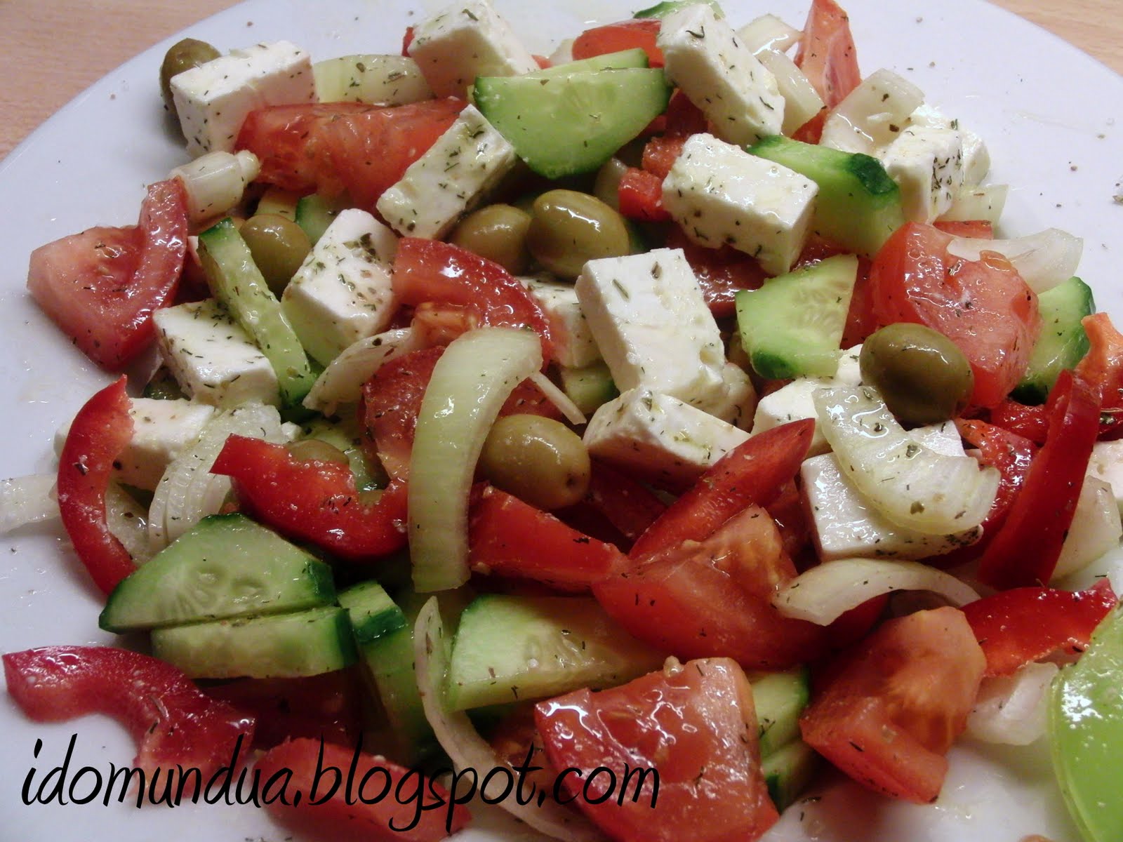 idomundua: MENÚ GRIEGO: ENSALADA GRIEGA Y MOUSSAKA CON CHAMPIÑONES