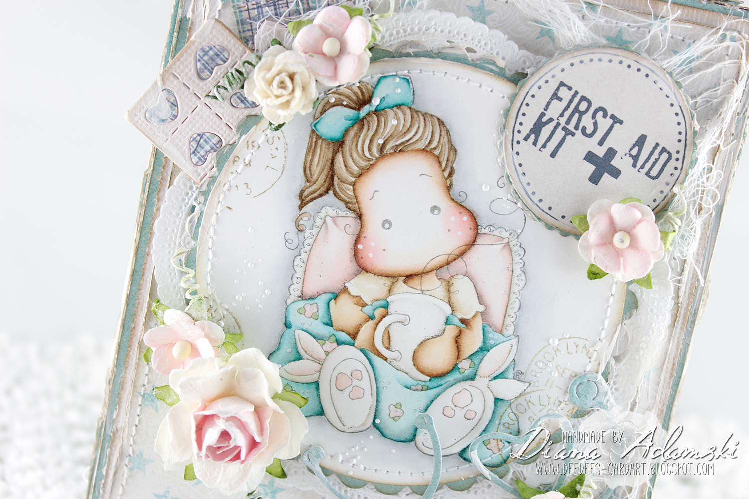 First Aid Kit | DeeDee´s Card Art