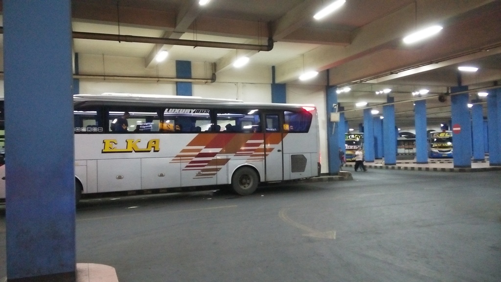 SEPERTI AIRPORT :-) INILAH WAJAH TERMINAL TIRTONADI SOLO