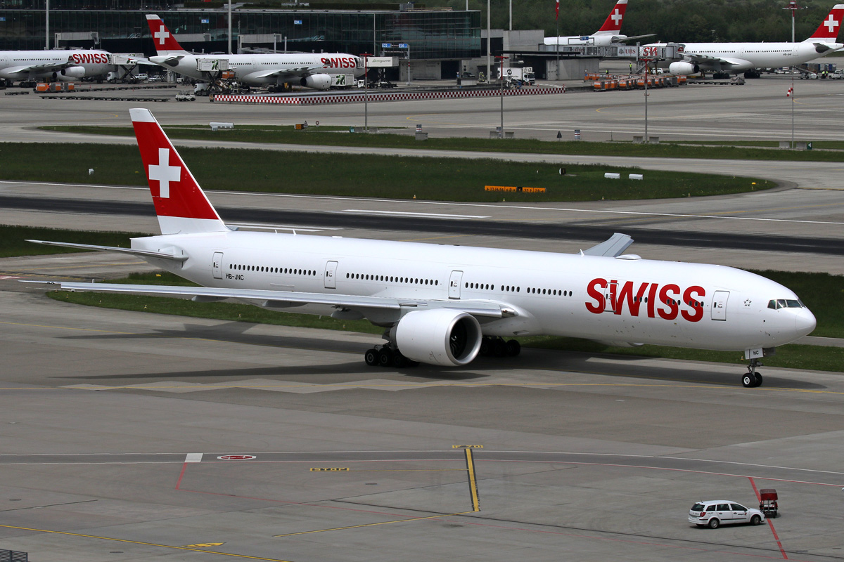 Planes and Trains - Planes 2016: HB-JNC / Boeing 777-3DEER / Swiss ...