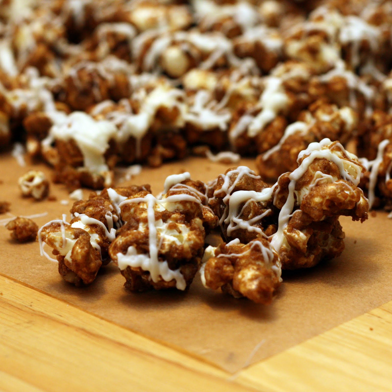 The Doctor's Dishes, Desserts & Decor: Cinnamon Roll Popcorn