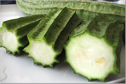 Si Gua - nature's beauty vegetable that detoxifies and clears up your skin
