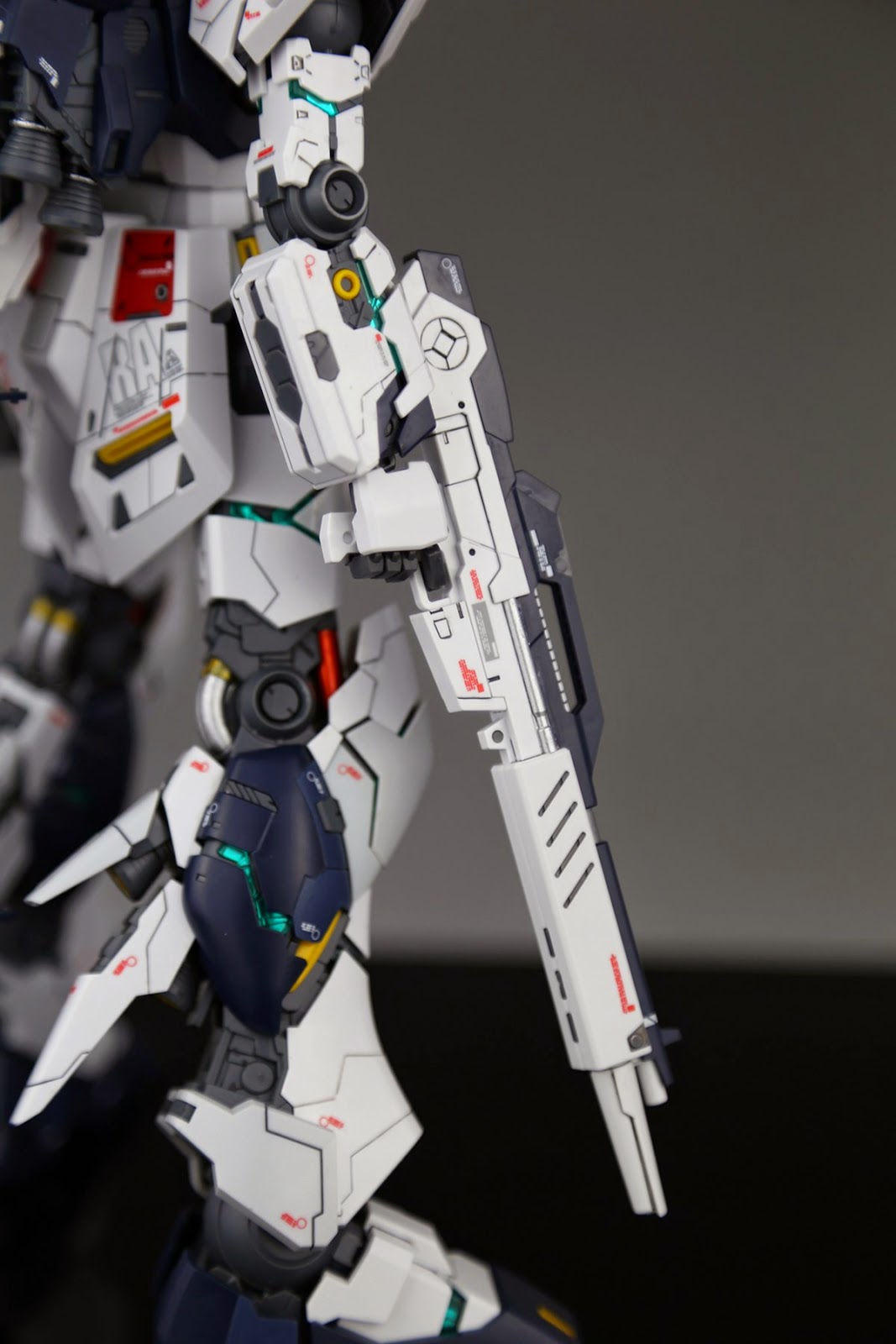 Gundam Family: MG RX-93 ν GUNDAM Painted Build