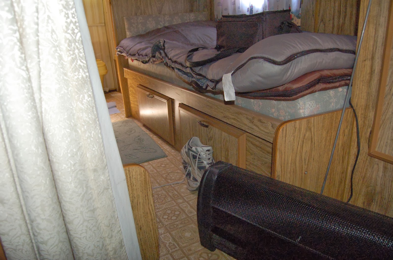 1975 Prowler Trailer: Inside Trailer