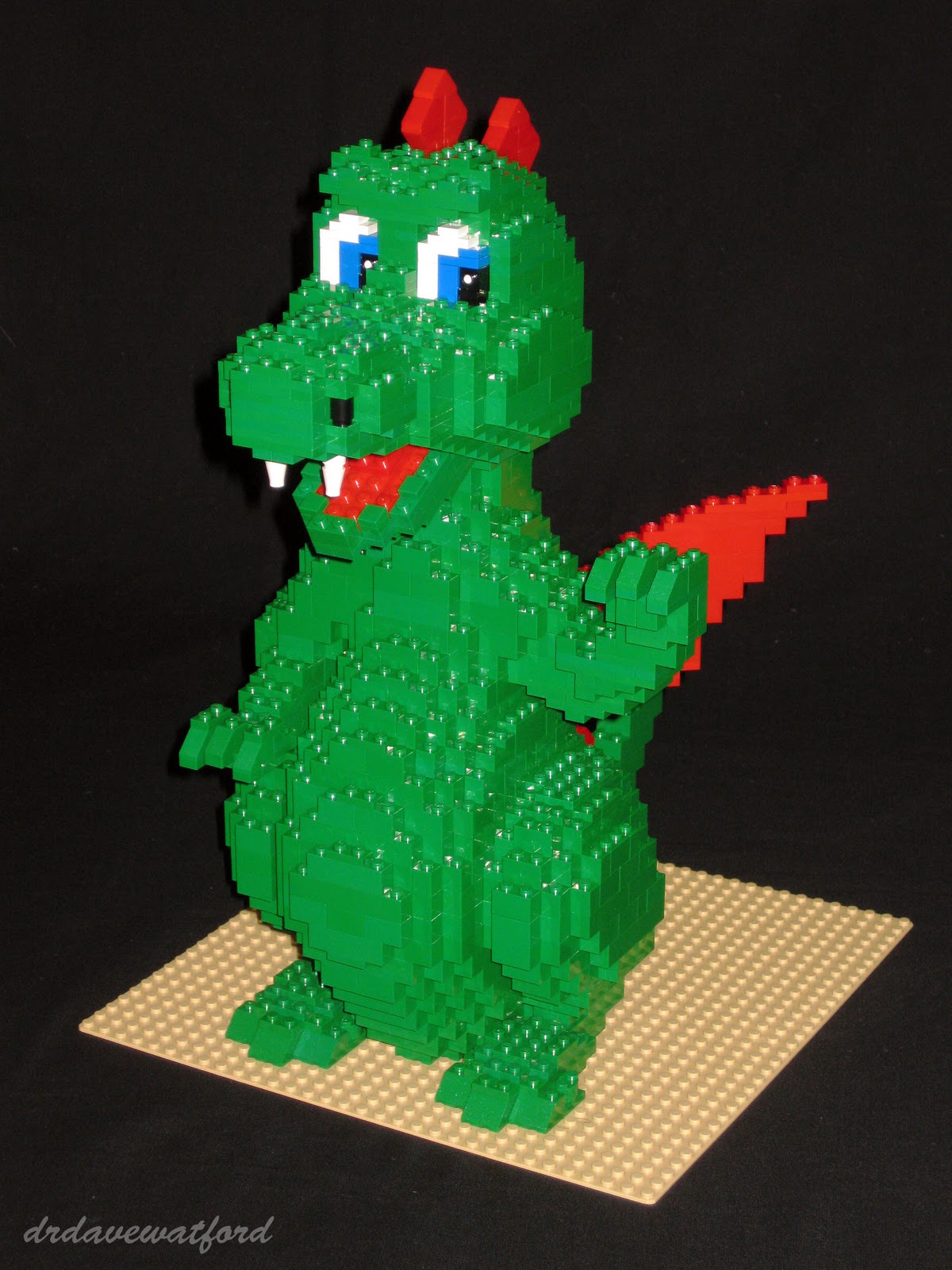 Gimme Lego: Here there be Dragons...
