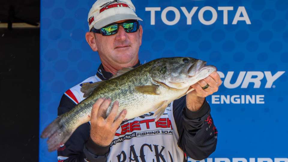 IBASSIN: 2018 Toyota Bassmaster Texas Fest Lake Travis Day 1: Hanselman ...