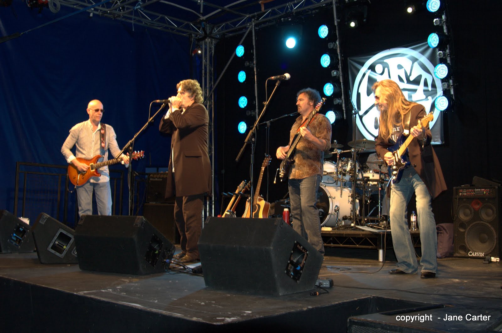 DAN Community Ltd.: Slack Alice Blues Band at the Lift Off Festival