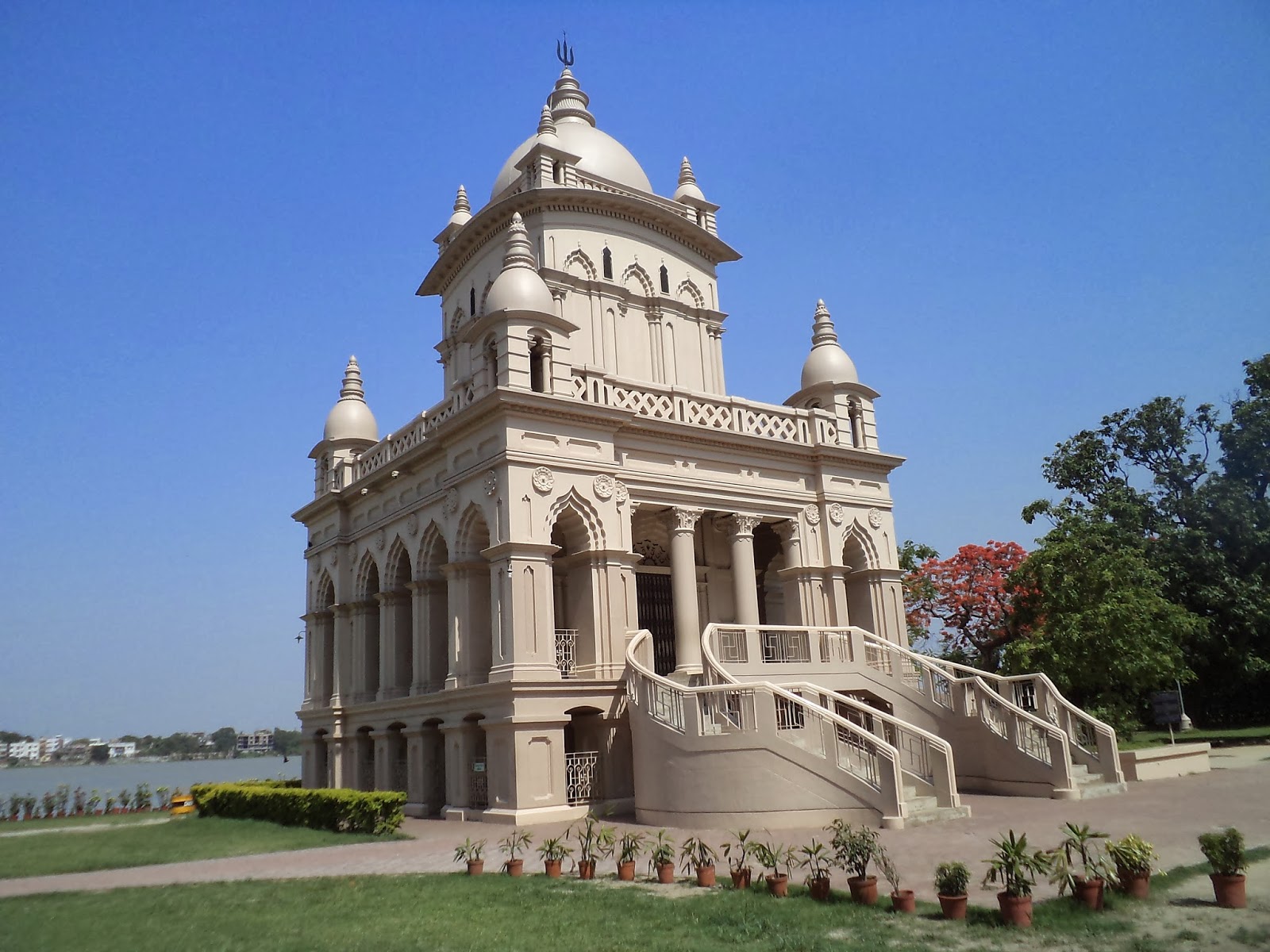 Spiritual Guide For All: BELUR MATH TEMPLES AND SHRINES (PHOTOS)