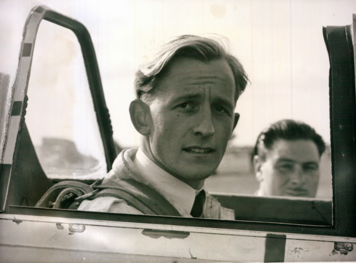 Test & Research Pilots, Flight Test Engineers: John D. Derry DFC 1921-1952