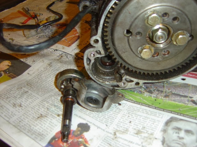 Cagiva Mito 125 Owners Blog : Cagiva Mito 125 How to remove the ...