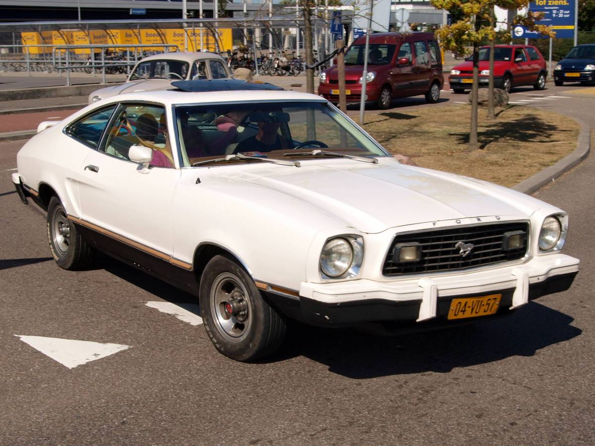 Long Hood, Short Rear: This Is How The Mustang Redefined Muscle Cars ...