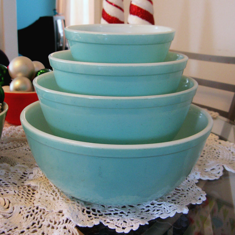 Pyrex Collective III: teal pyrex {magic}