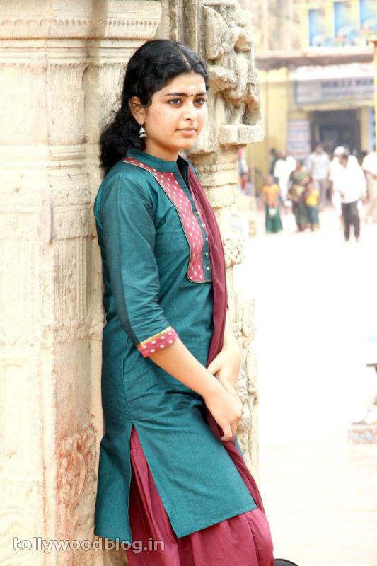 Swathi in Raattinam Movie New Photo Stills |Tamil Cinema News Updates ...