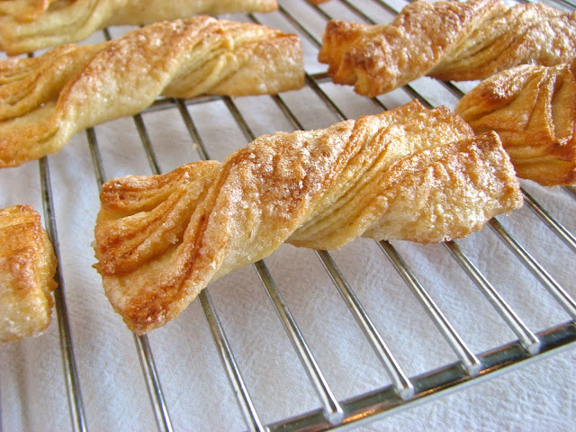 Delectably Mine: Twisted Sugar Cookies