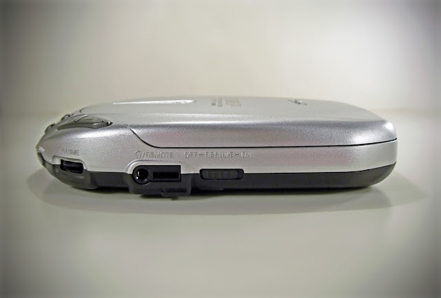 Marlene's Musings: Review: Sony D-E441 (1999)