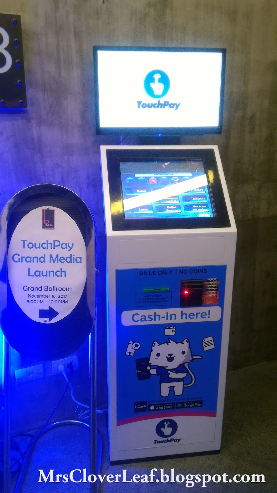 TinaQuines.com: November 2017