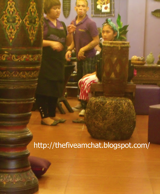 The Early Morning Chat: Petra and Pepita Encarnacion Group of Salon