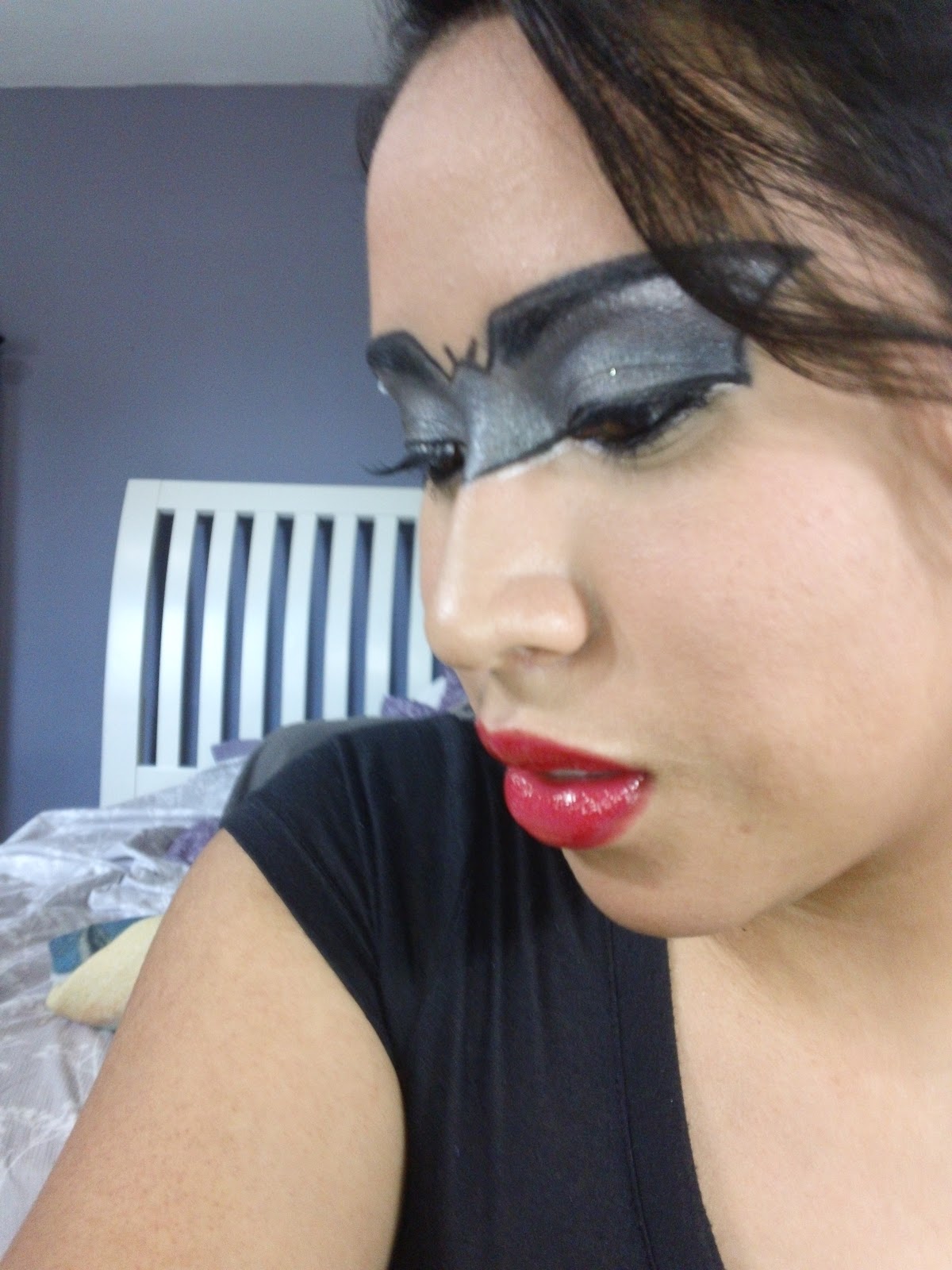 Eye Dazzle's Beauty Blog: Batman Inspired Makeup
