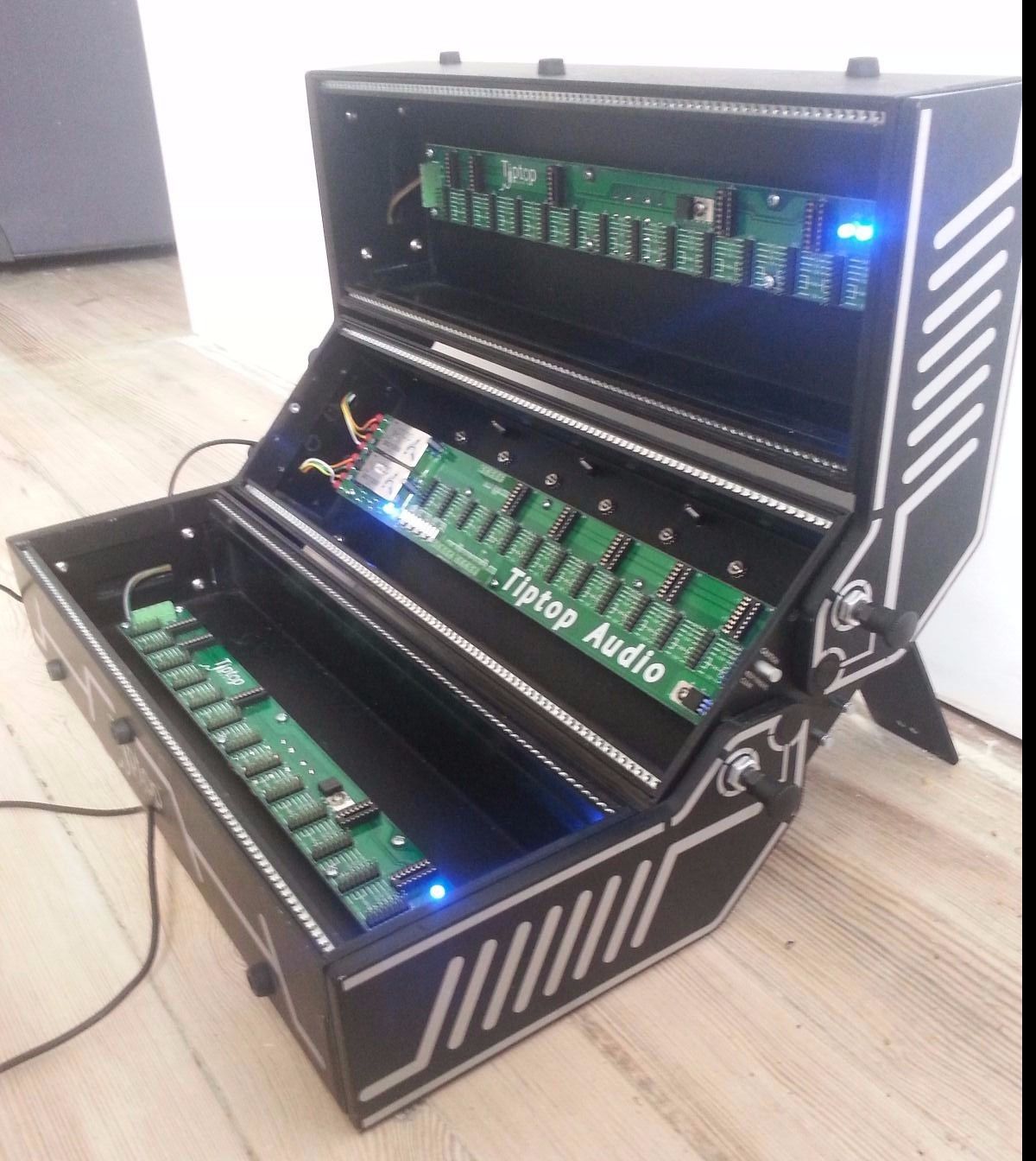 MATRIXSYNTH: TipTop Audio Station 252 Eurorack Modular Folding Synth Case