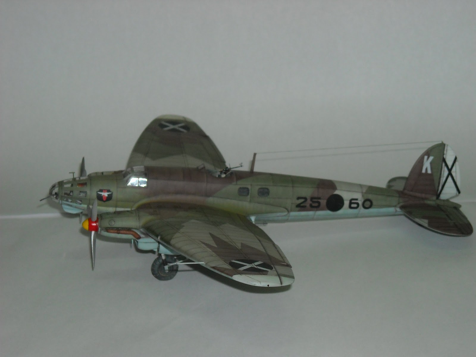 Katzen & Falken: Heinkel He 111 E - Roden 1/72