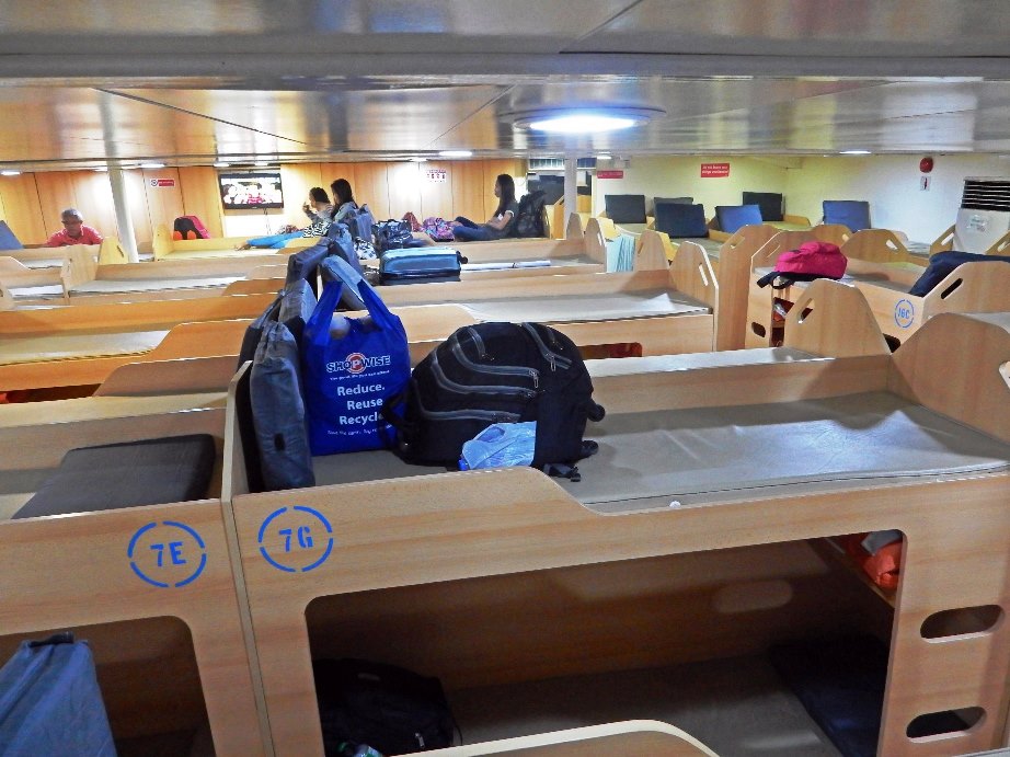 the viewing deck: Batangas Pier - Caticlan Port Sea Cruising via 2Go Ferry