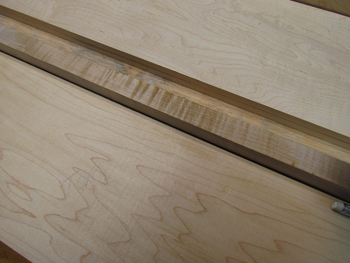 DIY Laminated Hardwood (Maple) Workbench Top Crawls Backward (When Alarmed)