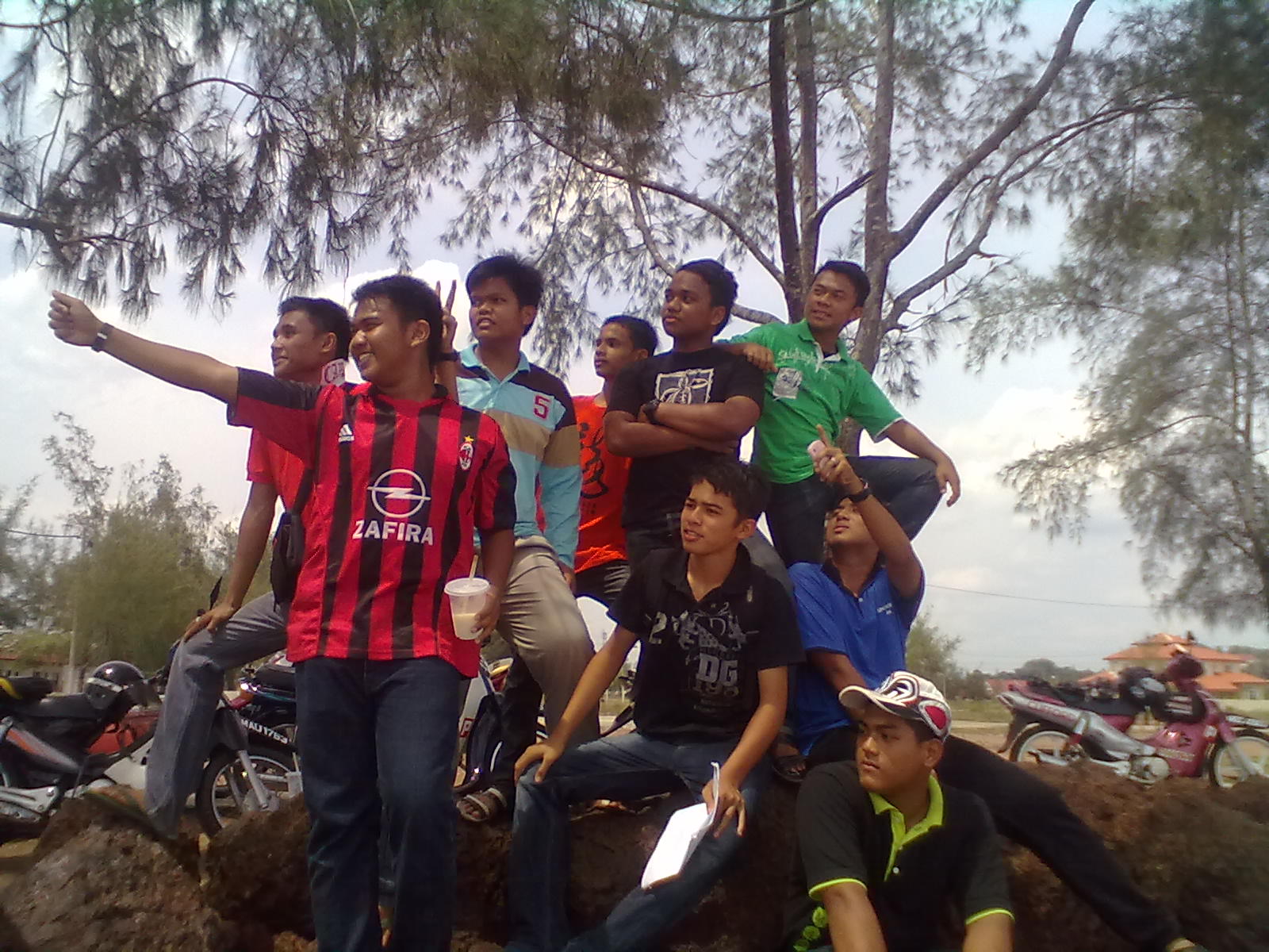 GAMBAR KENANGAN......: KENANGAN BERSAMA KAWAN-KAWAN