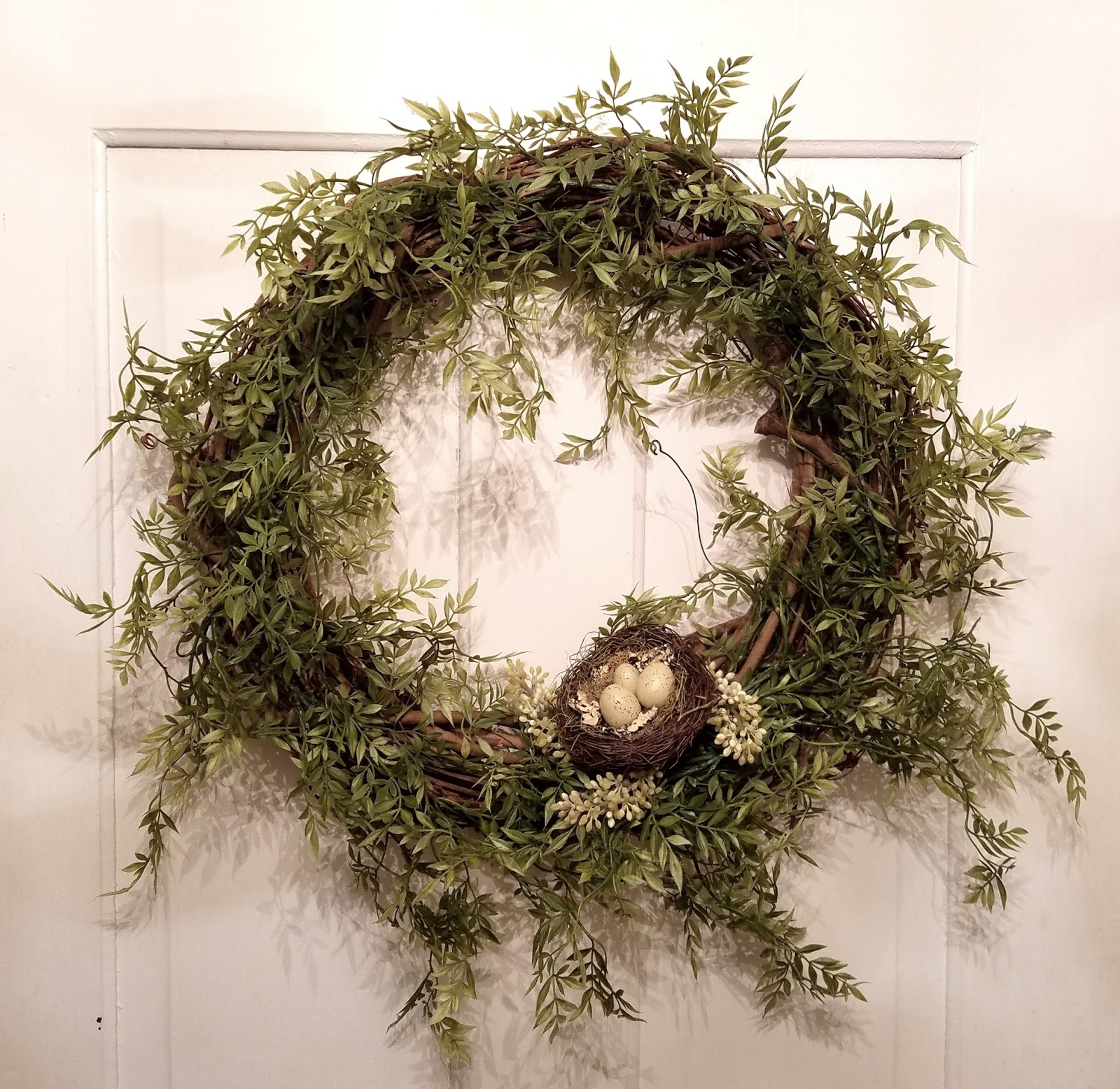 ~ The Feathered Nest ~: A simple but beautiful spring wreath!