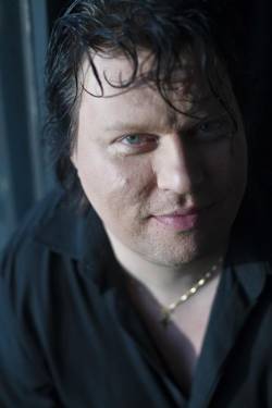 Kaislatuuli: Päivän levy - Revolution Renaissance: New Era