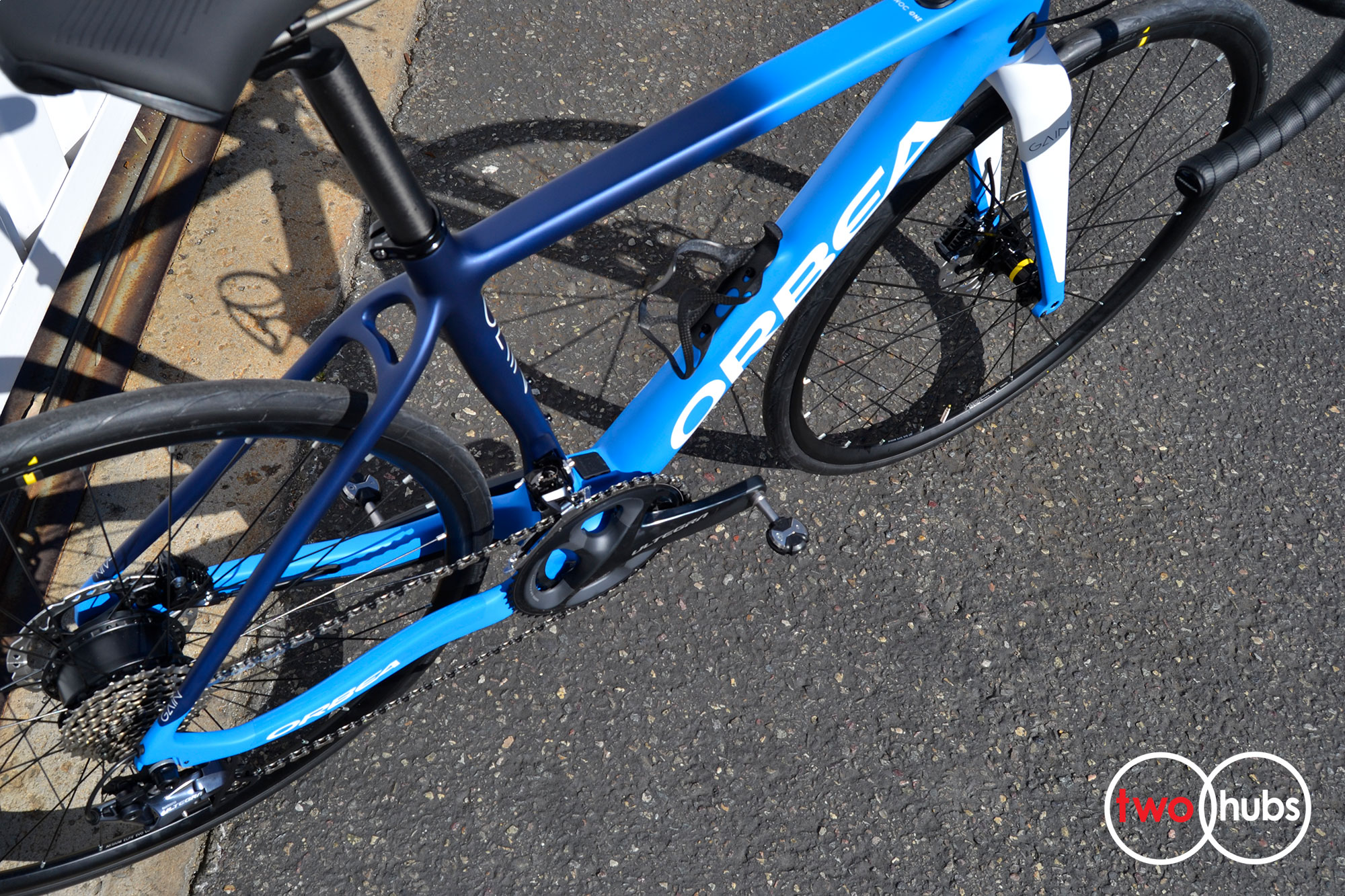 www.twohubs.com: Orbea Gain M20 Shimano Ultegra R8020 Mavic Ayksium Pro ...