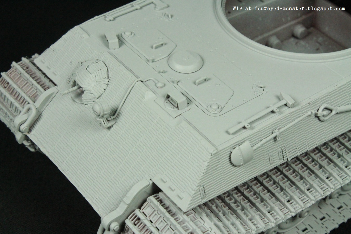 Art and Musings of a Miniature Hobbyist: MENG Model Sd.Kfz.182 King ...