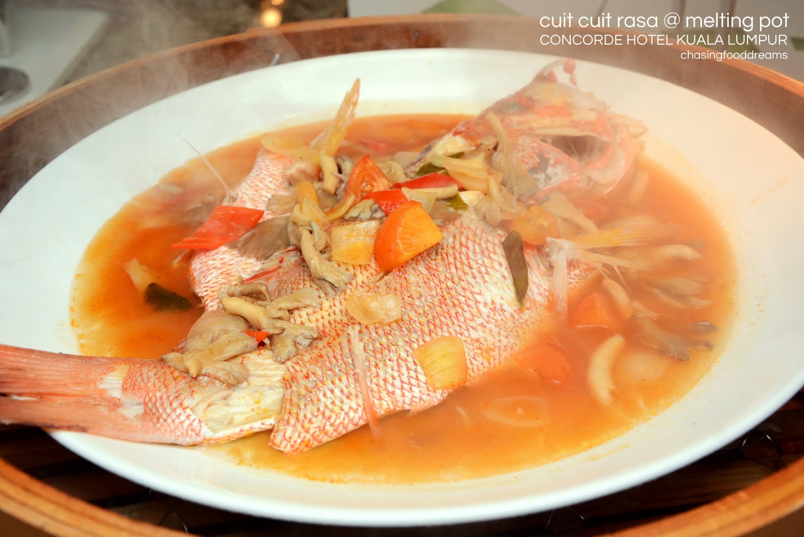 CHASING FOOD DREAMS: Buka Puasa Buffet @ Melting Pot Café, Concorde ...