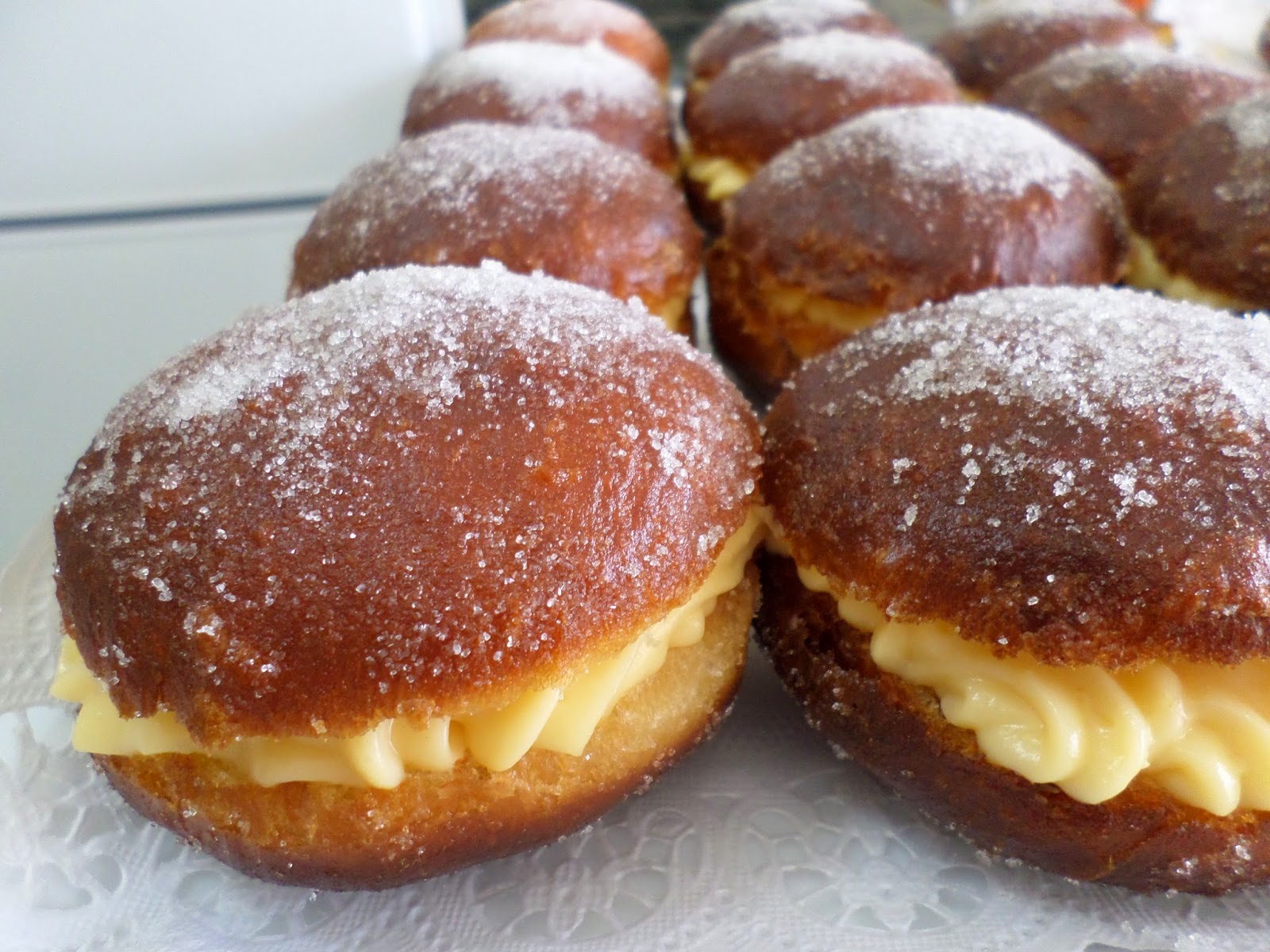 Mi pastelería: Bombas rellenas de crema pastelera