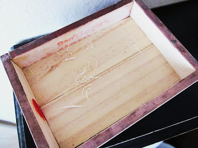 Today's Fabulous Finds: Make a Paint Stick Soap Box