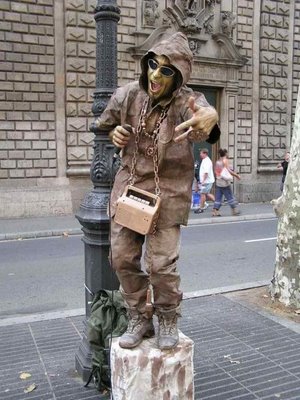 Fake Statue Street Performers - Photos...