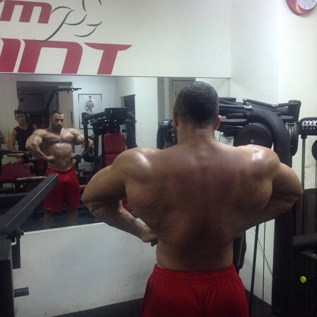 Muscle Lover: Turkish bodybuilder Murat Belen