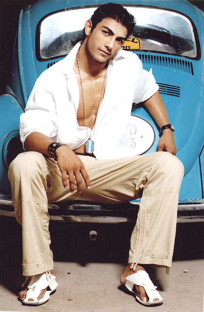 Redefining the Face Of Beauty : HUNK OF THE WEEK! Pravesh Rana!